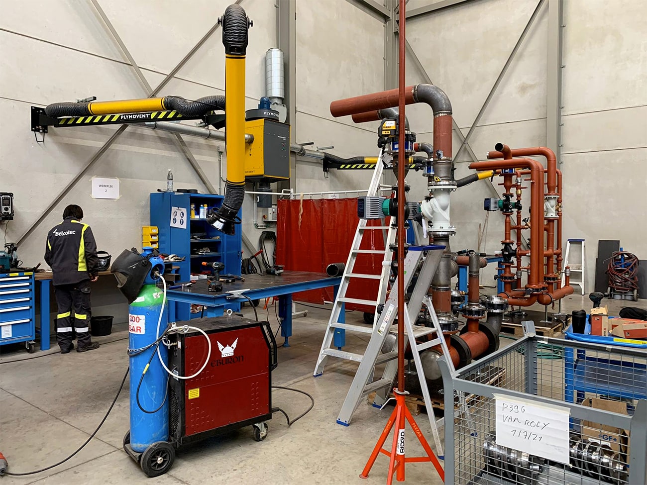 Intelligent kantoorgebouw doordrongen van ecologie en technologie