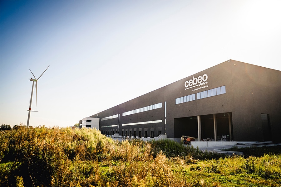 Hypermodern distributiecentrum voor elektrogroothandel