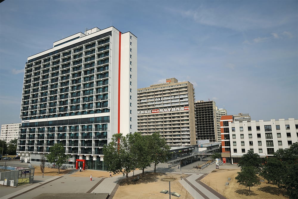 Herbestemming of renovatie: ook aan een bestaand gebouw kun je balkons ...